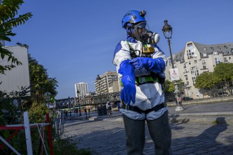 Espaces confinés. Prévenir les risques - Risques - INRS